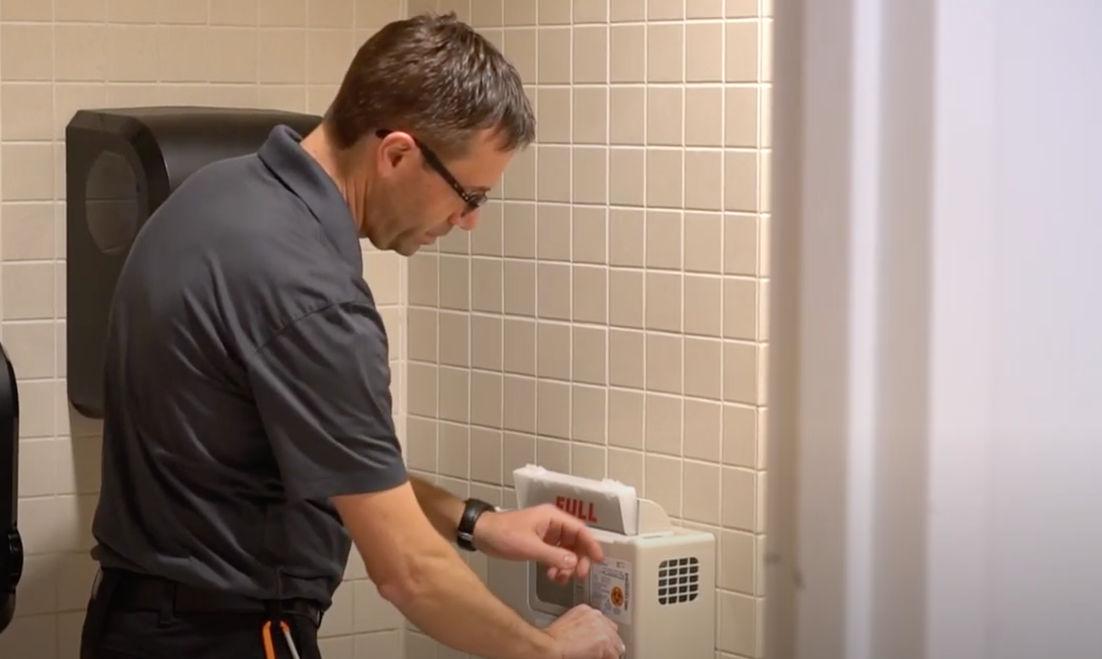 Lockable Sharps Guard Storage Box - Logistics Recycling, Inc ...